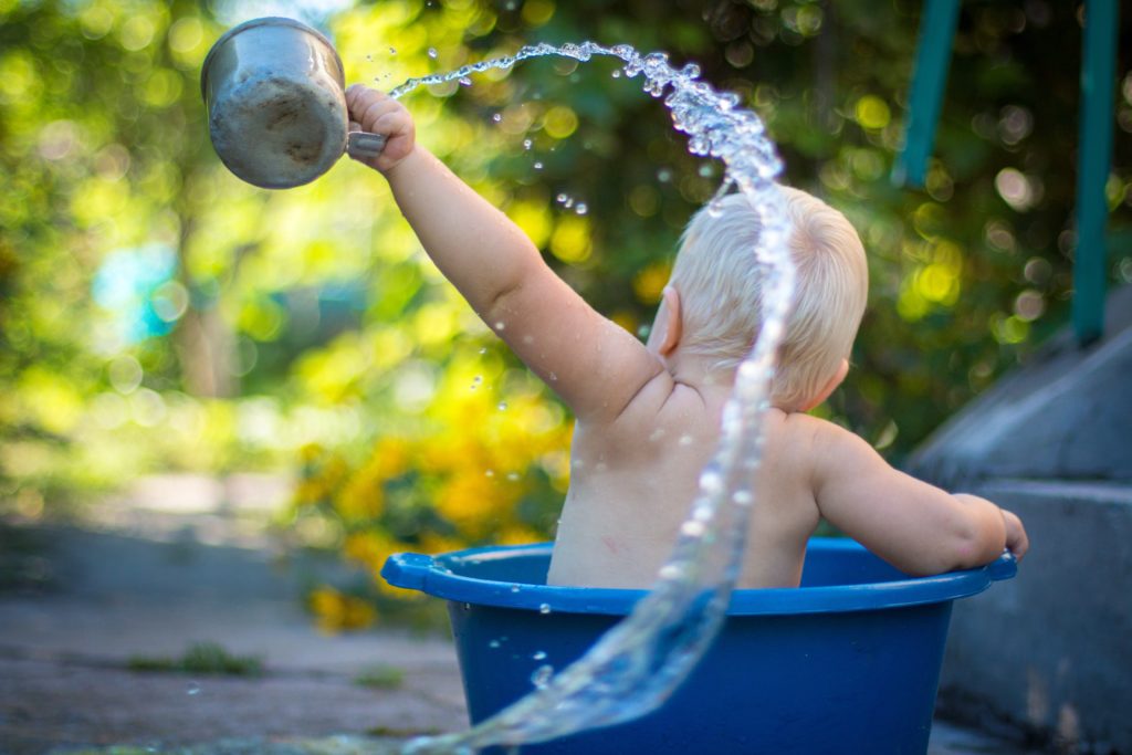 How To Save Water In The Bathroom? - Ecomasteryproject