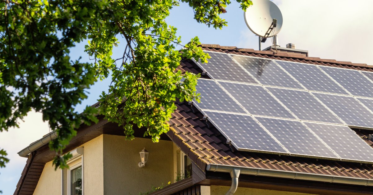 How Much Sun Do Solar Panels Need to Work?